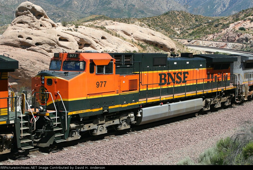 BNSF 977